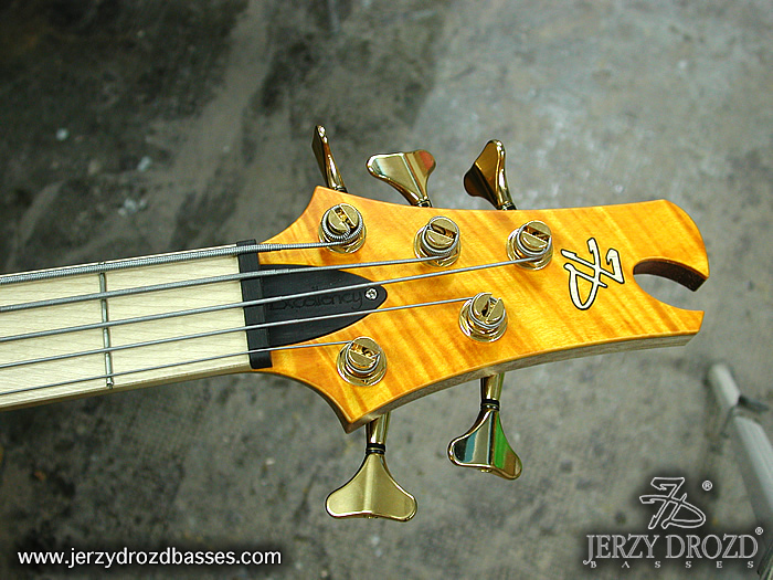 The 2010 Quintessential Headstock Thread - Bass Guitar - Harmony Central